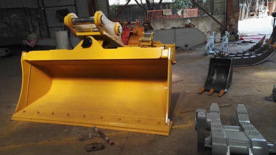 Professional Excavator Ditching Bucket Color Customized Alloy Steel ...